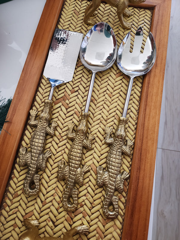 Alligator Cake Server – Keeping Design